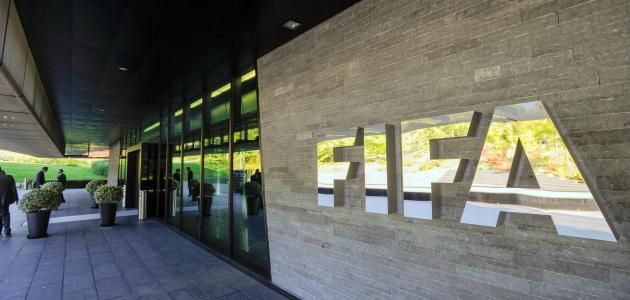 أندية البريميرليج تتحدى الفيفا | كووورة