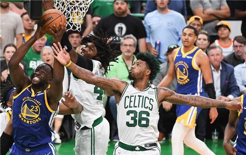 جولدن ستيت وريورز بطلًا لدوري السلة الأمريكي | كووورة