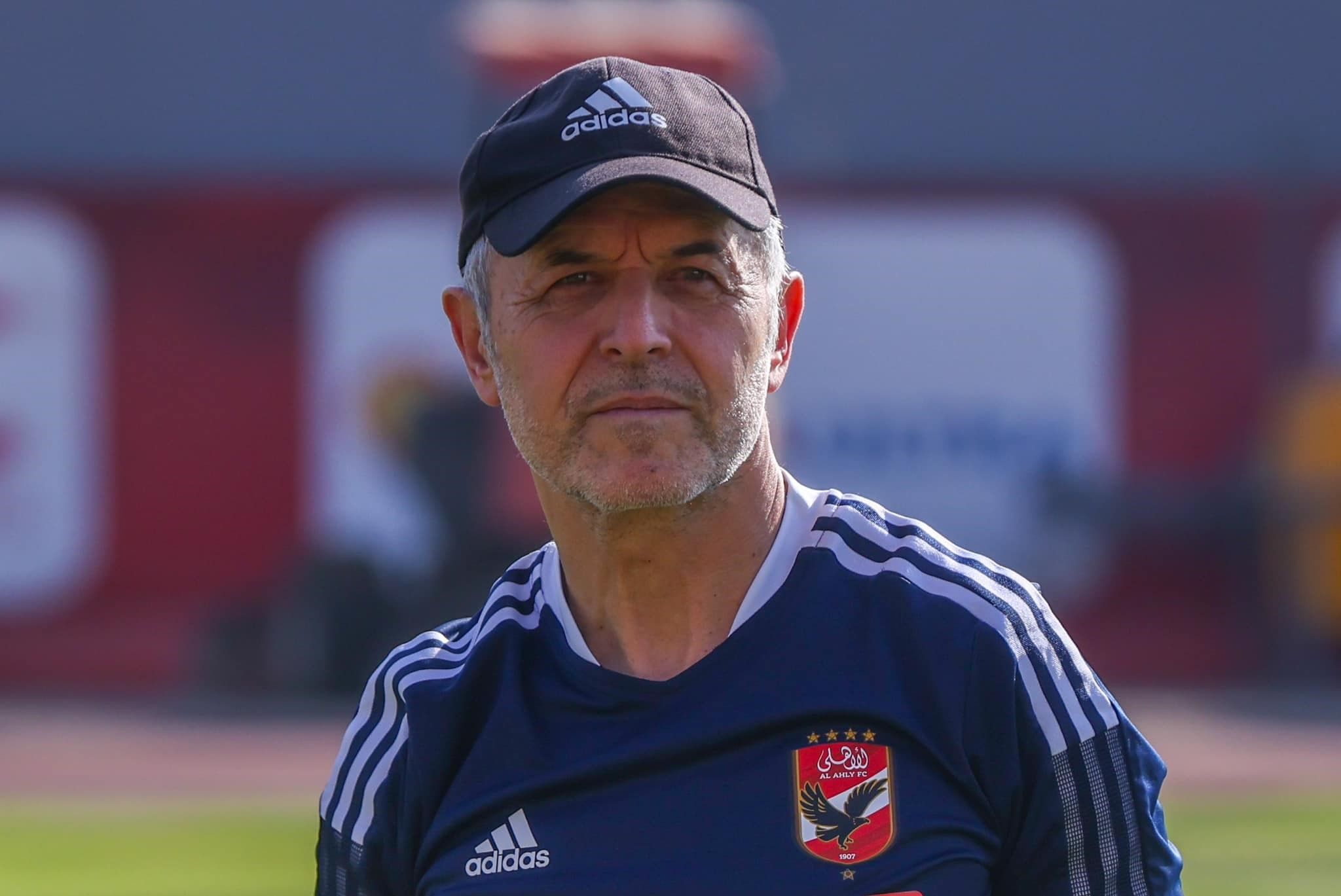 غيابات دفاعية تتصدر قائمة الأهلي لمواجهة المصري | كووورة