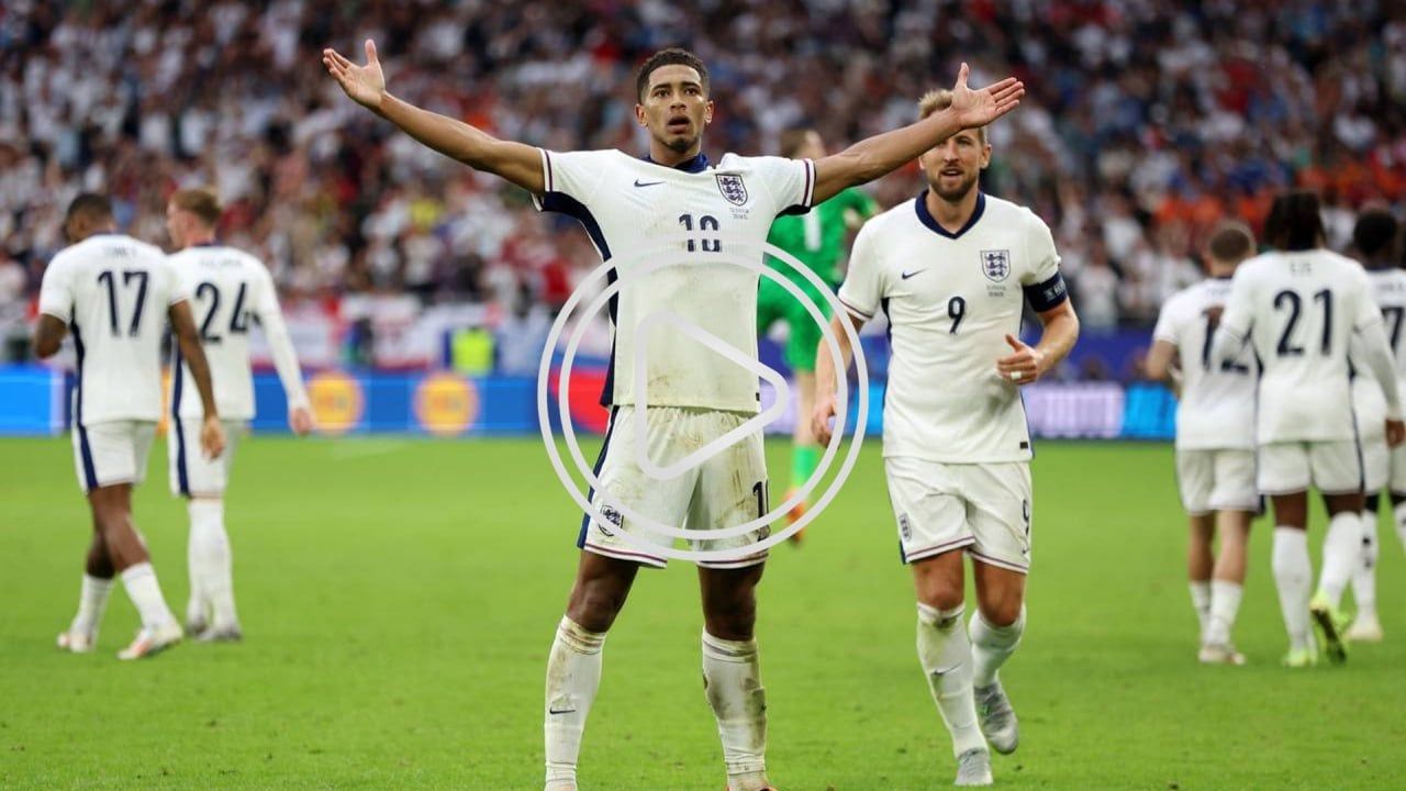 احتفالات جنونية.. واعتداء رايس على مدرب سلوفاكيا: شاهد كواليس الفوز ...