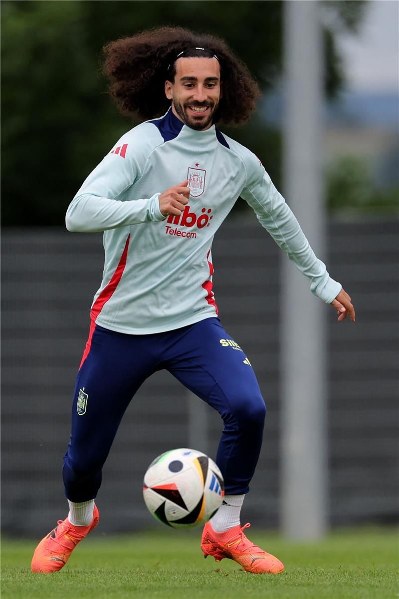 كوكوريلا: أحاول إقناع ويليامز بالانتقال لتشيلسي | كووورة