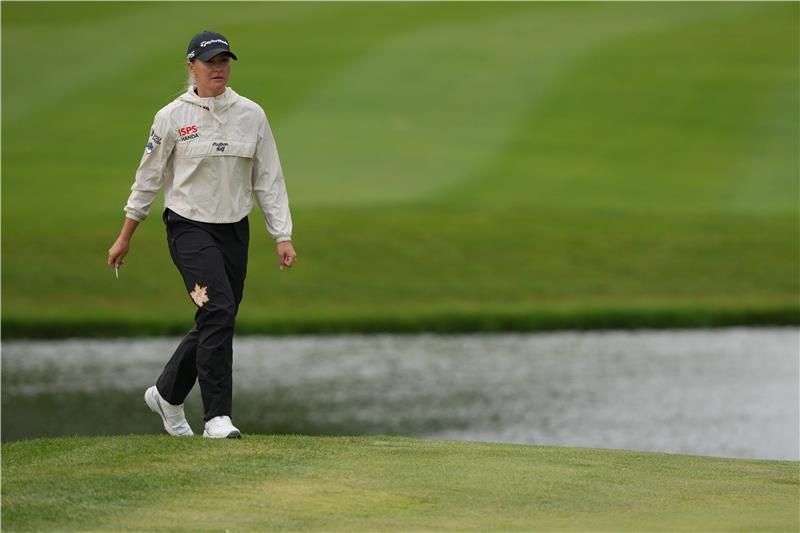 هال تخشى تأثير حظر التدخين في منافسات الجولف بالأولمبياد | كووورة