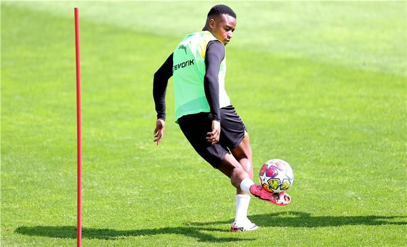 مدرب شباب ألمانيا يحدد شرطا لضم موكوكو | كووورة