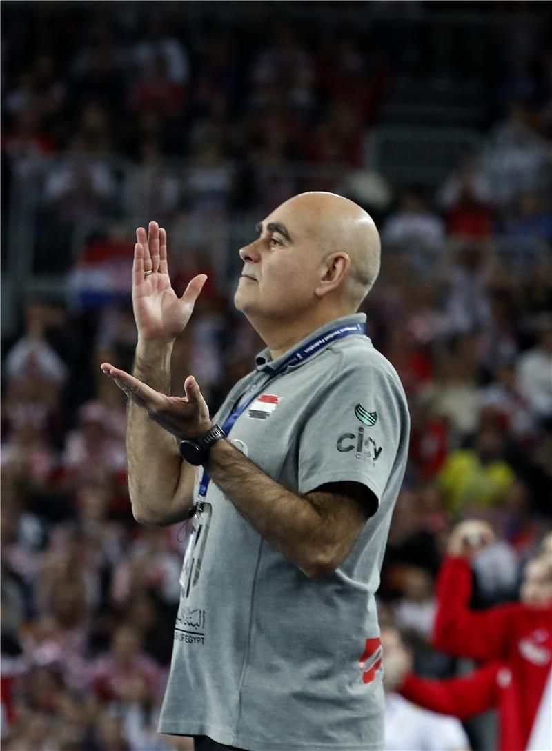 باستور يعلن قائمة يد مصر لمواجهة سلوفينيا | كووورة