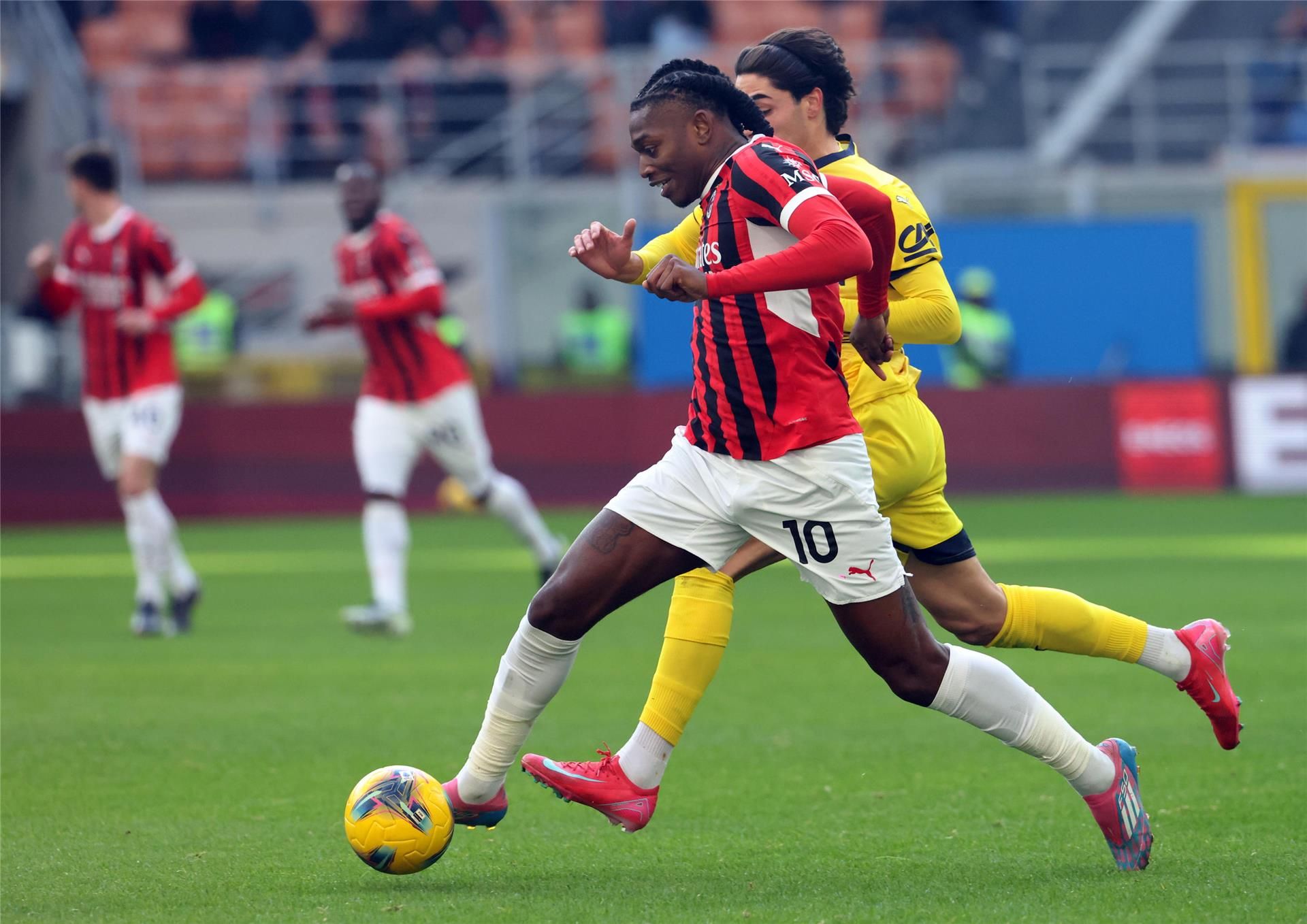 بالصور.. ريمونتادا مجنونة لميلان أمام بارما | كووورة