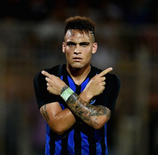 مارتينيز: محظوظ بمزاملة إيكاردي.. وفالكاو قدوتي | كووورة